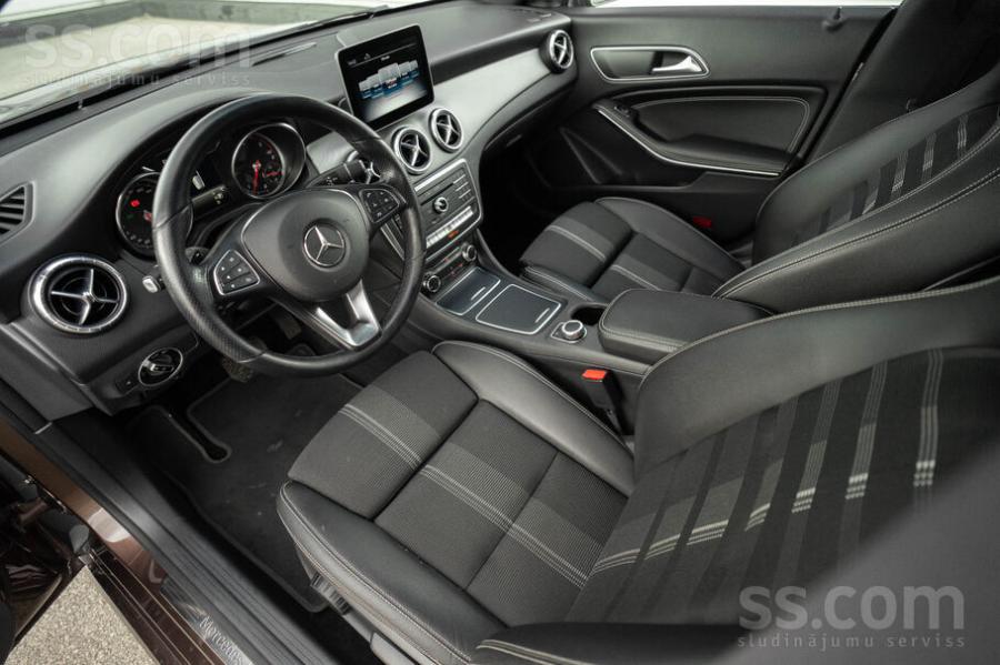 Brūns Mercedes-Benz CLA 200 2018 Rīga, ar dzinēja tilpumu 2.20 L un nobraukumu 192 tūkst. km par 12990 €, foto 13 vietnē AUTOMOTO.COM.LV