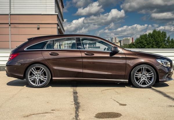 Brown Mercedes-Benz CLA 200 2018 in Riga, with an engine capacity of 2.20 L and mileage of 192 thousand km for 12990 €, photo 6 on AUTOMOTO.COM.LV
