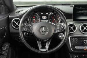Brūns Mercedes-Benz CLA 200 2018 Rīga, ar dzinēja tilpumu 2.20 L un nobraukumu 192 tūkst. km par 12990 €, foto 16 vietnē AUTOMOTO.COM.LV