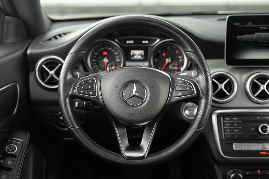 Brūns Mercedes-Benz CLA 200 2018 Rīga, ar dzinēja tilpumu 2.20 L un nobraukumu 192 tūkst. km par 12990 €, foto 16 vietnē AUTOMOTO.COM.LV