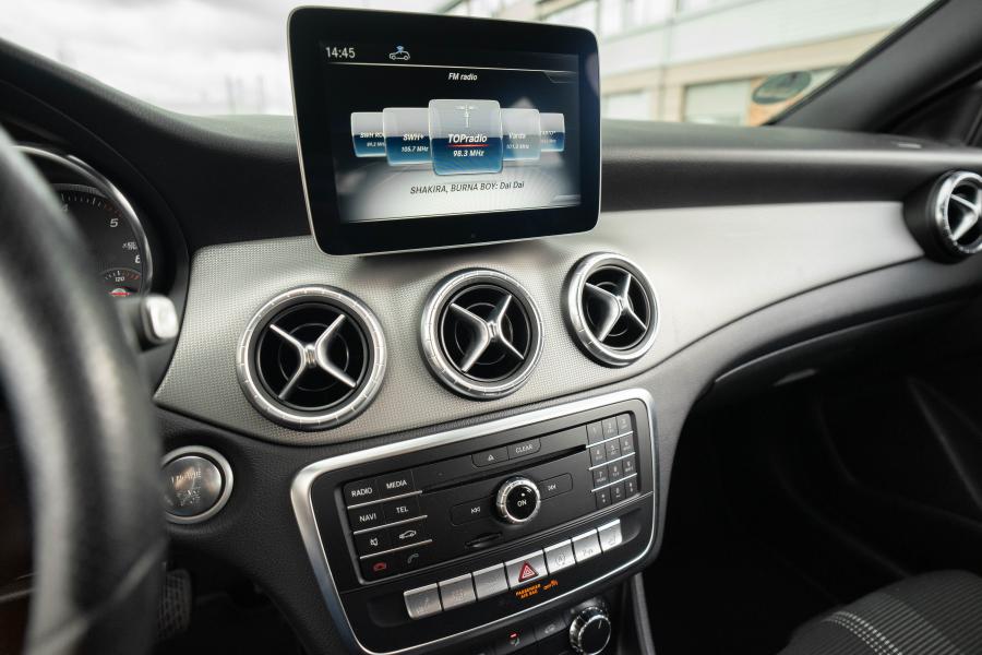 Brūns Mercedes-Benz CLA 200 2018 Rīga, ar dzinēja tilpumu 2.20 L un nobraukumu 192 tūkst. km par 12990 €, foto 20 vietnē AUTOMOTO.COM.LV