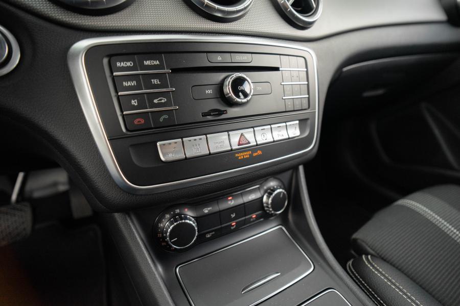 Brūns Mercedes-Benz CLA 200 2018 Rīga, ar dzinēja tilpumu 2.20 L un nobraukumu 192 tūkst. km par 12990 €, foto 25 vietnē AUTOMOTO.COM.LV