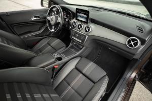 Brūns Mercedes-Benz CLA 200 2018 Rīga, ar dzinēja tilpumu 2.20 L un nobraukumu 192 tūkst. km par 12990 €, foto 28 vietnē AUTOMOTO.COM.LV