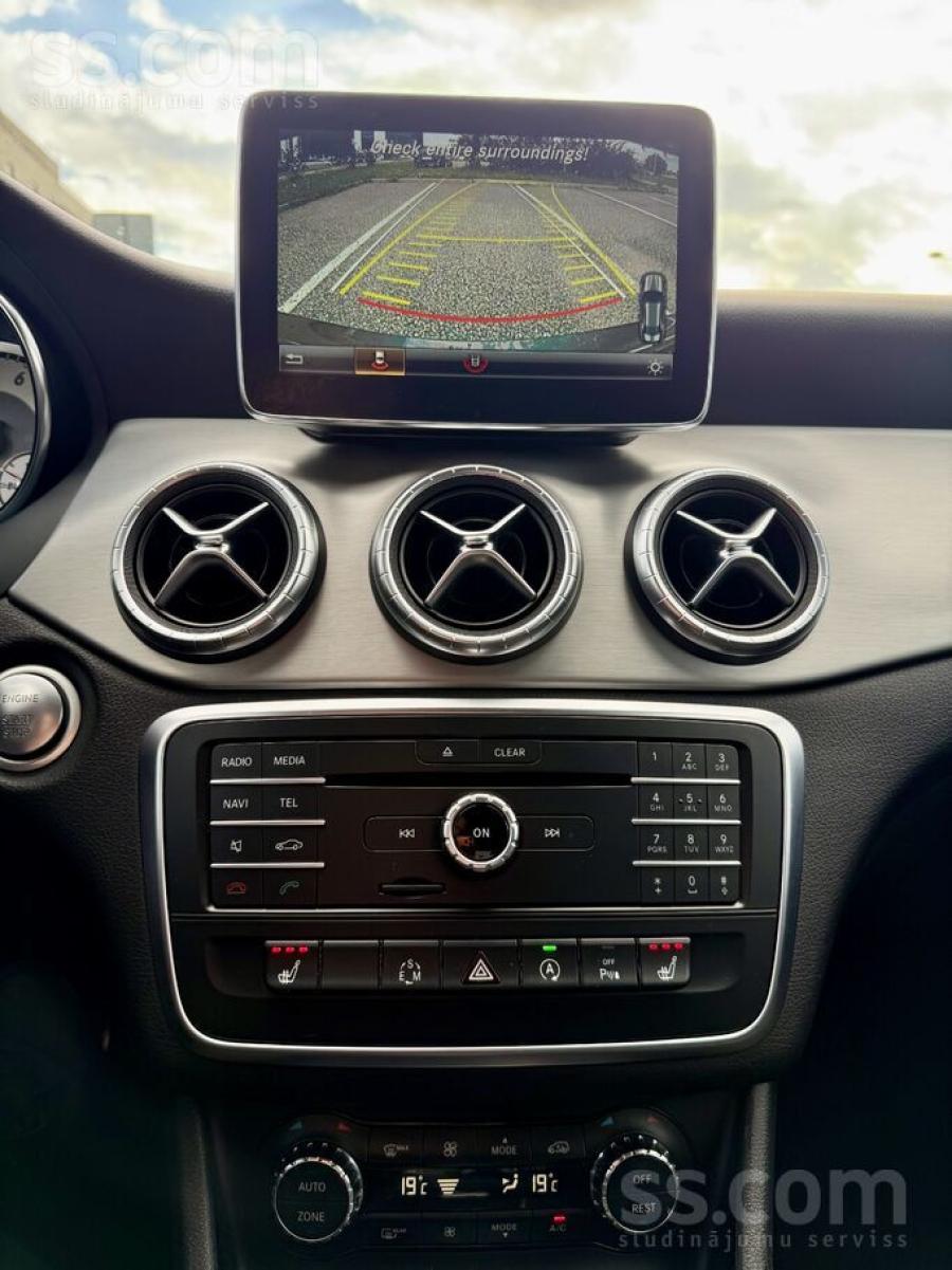Pelēks Mercedes-Benz CLA 200 2016 Rīga, ar dzinēja tilpumu 1.60 L un nobraukumu 119 tūkst. km par 13900 €, foto 11 vietnē AUTOMOTO.COM.LV