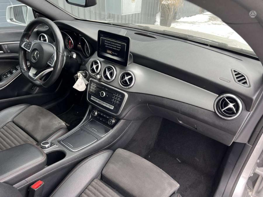 Grey Mercedes-Benz CLA 200 2017 in Alytus, with an engine capacity of 2.14 L and mileage of 197 thousand km for 10200 €, photo 13 on AUTOMOTO.COM.LV
