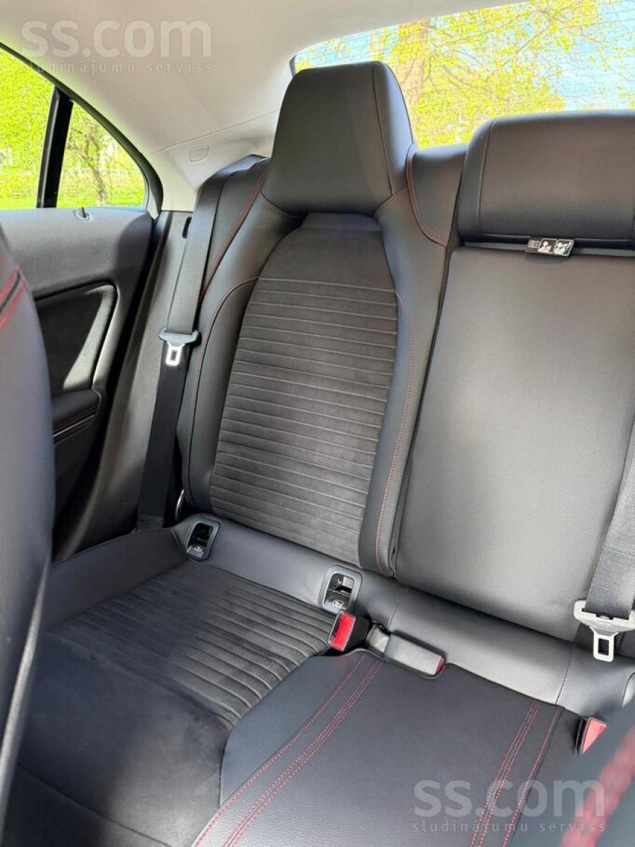 Grey Mercedes-Benz CLA 200 2018 in Jurmala, with an engine capacity of 1.80 L and mileage of 83 thousand km for 21000 €, photo 9 on AUTOMOTO.COM.LV