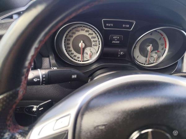 Pelēks Mercedes-Benz CLA 200 2014 Marijampole, ar dzinēja tilpumu 1.80 L un nobraukumu 206 tūkst. km par 12900 €, foto 7 vietnē AUTOMOTO.COM.LV