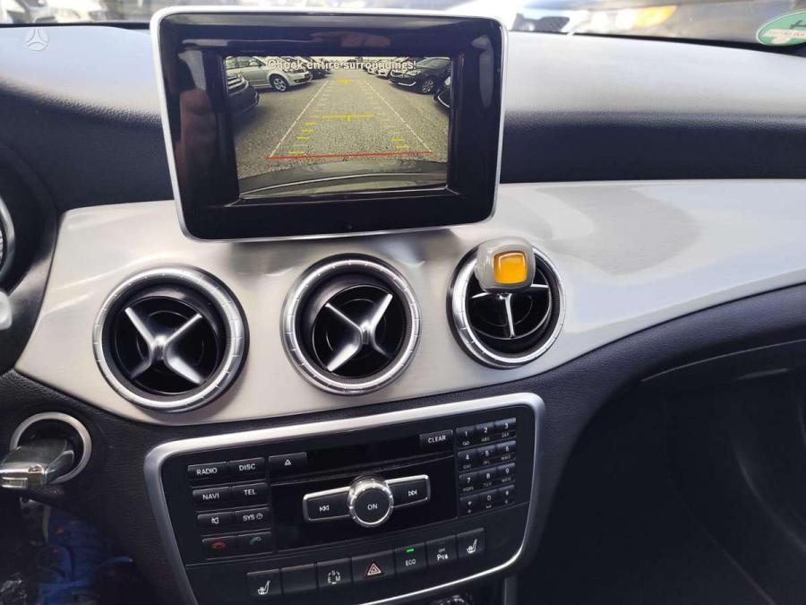 Pelēks Mercedes-Benz CLA 200 2014 Marijampole, ar dzinēja tilpumu 1.80 L un nobraukumu 206 tūkst. km par 12900 €, foto 9 vietnē AUTOMOTO.COM.LV