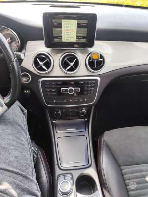Pelēks Mercedes-Benz CLA 200 2014 Marijampole, ar dzinēja tilpumu 1.80 L un nobraukumu 206 tūkst. km par 12900 €, foto 15 vietnē AUTOMOTO.COM.LV