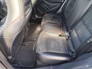 Pelēks Mercedes-Benz CLA 200 2014 Marijampole, ar dzinēja tilpumu 1.80 L un nobraukumu 206 tūkst. km par 12900 €, foto 16 vietnē AUTOMOTO.COM.LV