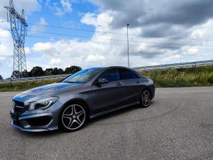 Pelēks Mercedes-Benz CLA 200 2014 Marijampole, ar dzinēja tilpumu 1.80 L un nobraukumu 206 tūkst. km par 12900 €, foto 23 vietnē AUTOMOTO.COM.LV