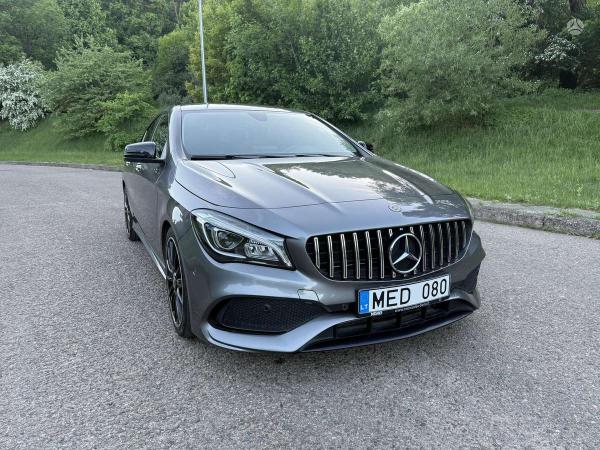 Grey Mercedes-Benz CLA 200 2017 in Vilnius, with an engine capacity of 1.60 L and mileage of 98 thousand km for 19900 €, photo 3 on AUTOMOTO.COM.LV