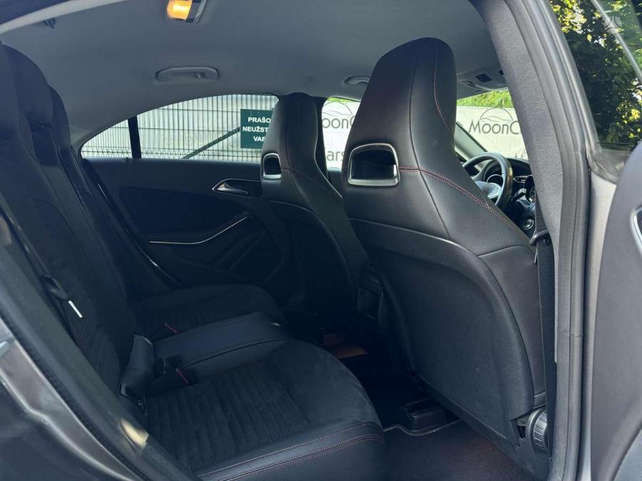 Pelēks Mercedes-Benz CLA 200 2017 Viļņa, ar dzinēja tilpumu 1.60 L un nobraukumu 90 tūkst. km par 18900 €, foto 16 vietnē AUTOMOTO.COM.LV