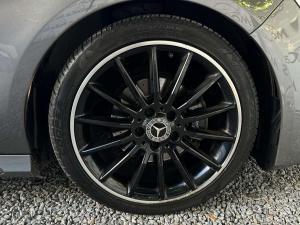 Pelēks Mercedes-Benz CLA 200 2017 Viļņa, ar dzinēja tilpumu 1.60 L un nobraukumu 90 tūkst. km par 18900 €, foto 21 vietnē AUTOMOTO.COM.LV
