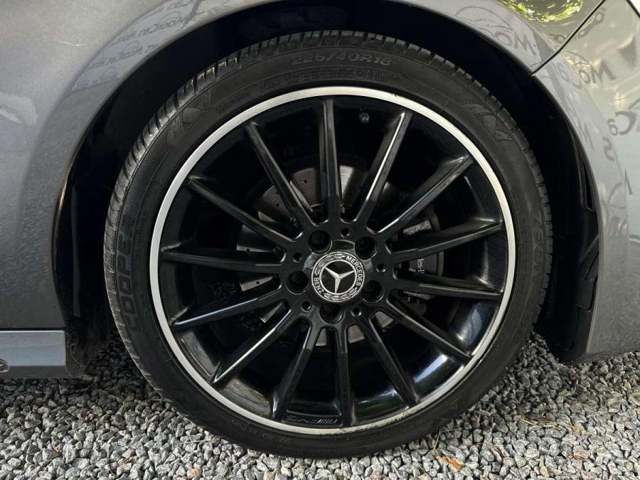 Pelēks Mercedes-Benz CLA 200 2017 Viļņa, ar dzinēja tilpumu 1.60 L un nobraukumu 90 tūkst. km par 18900 €, foto 21 vietnē AUTOMOTO.COM.LV