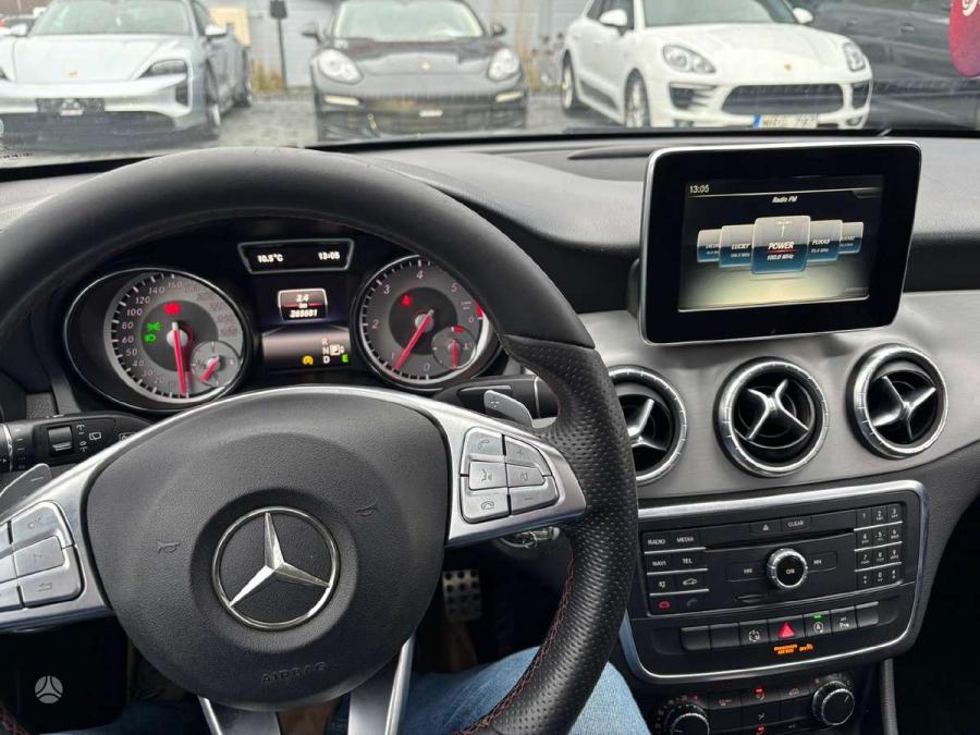 Pelēks Mercedes-Benz CLA 200 2015 Telšiai, ar dzinēja tilpumu 2.14 L un nobraukumu 266 tūkst. km par 9300 €, foto 9 vietnē AUTOMOTO.COM.LV