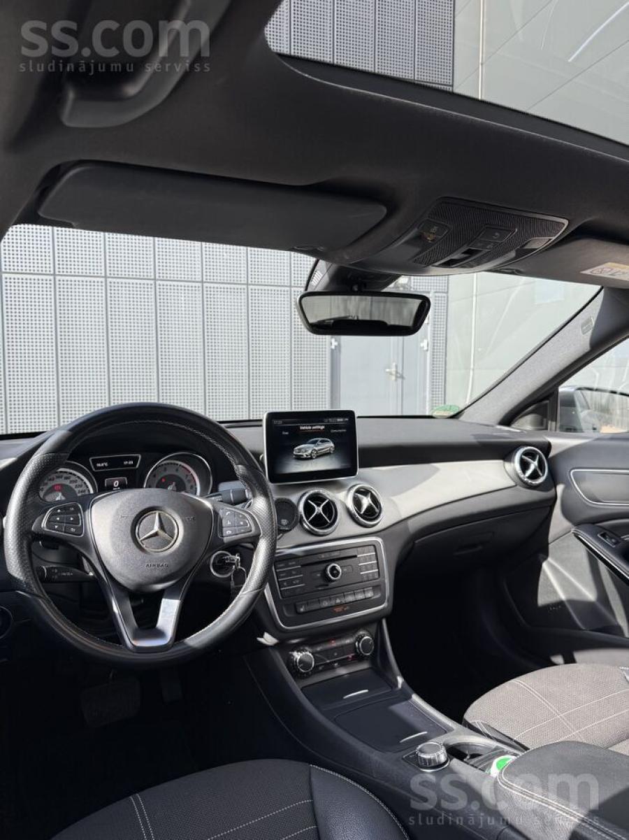 Pelēks Mercedes-Benz CLA 200 2015 Rīga, ar dzinēja tilpumu 1.60 L un nobraukumu 184 tūkst. km par 15100 €, foto 7 vietnē AUTOMOTO.COM.LV