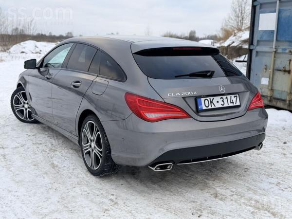 Grey Mercedes-Benz CLA 200 2016 in Riga, with an engine capacity of 2.20 L and mileage of 243 thousand km for 11995 €, photo 2 on AUTOMOTO.COM.LV