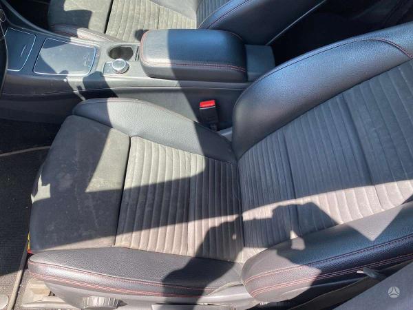 Pelēks Mercedes-Benz CLA 200 2016 Raseiniai, ar dzinēja tilpumu 2.14 L un nobraukumu 225 tūkst. km par 11300 €, foto 9 vietnē AUTOMOTO.COM.LV