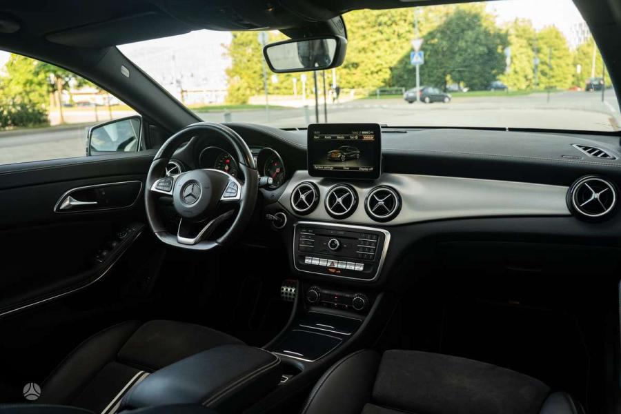 Grey Mercedes-Benz CLA 200 2018 in Vilnius, with an engine capacity of 2.14 L and mileage of 183 thousand km for 14200 €, photo 13 on AUTOMOTO.COM.LV
