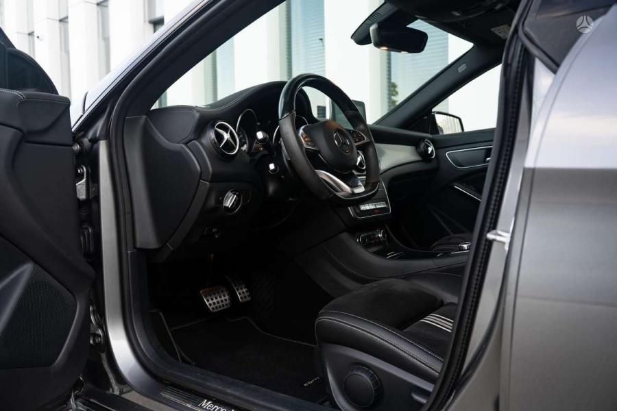 Grey Mercedes-Benz CLA 200 2018 in Vilnius, with an engine capacity of 2.14 L and mileage of 183 thousand km for 14200 €, photo 15 on AUTOMOTO.COM.LV