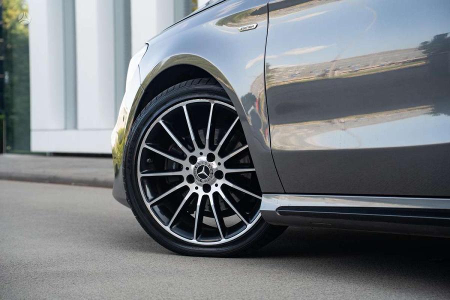 Grey Mercedes-Benz CLA 200 2018 in Vilnius, with an engine capacity of 2.14 L and mileage of 183 thousand km for 13800 €, photo 13 on AUTOMOTO.COM.LV