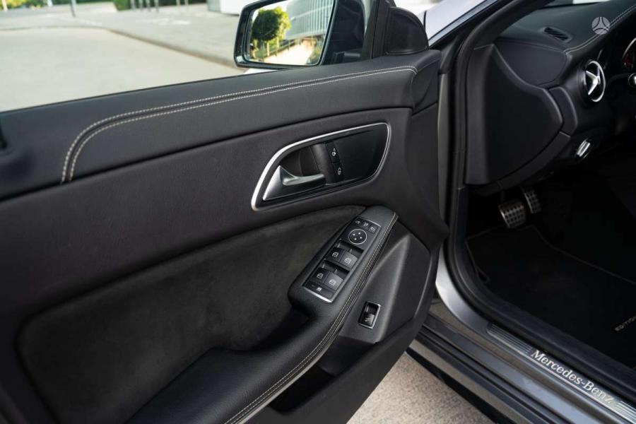 Grey Mercedes-Benz CLA 200 2018 in Vilnius, with an engine capacity of 2.14 L and mileage of 183 thousand km for 13800 €, photo 14 on AUTOMOTO.COM.LV