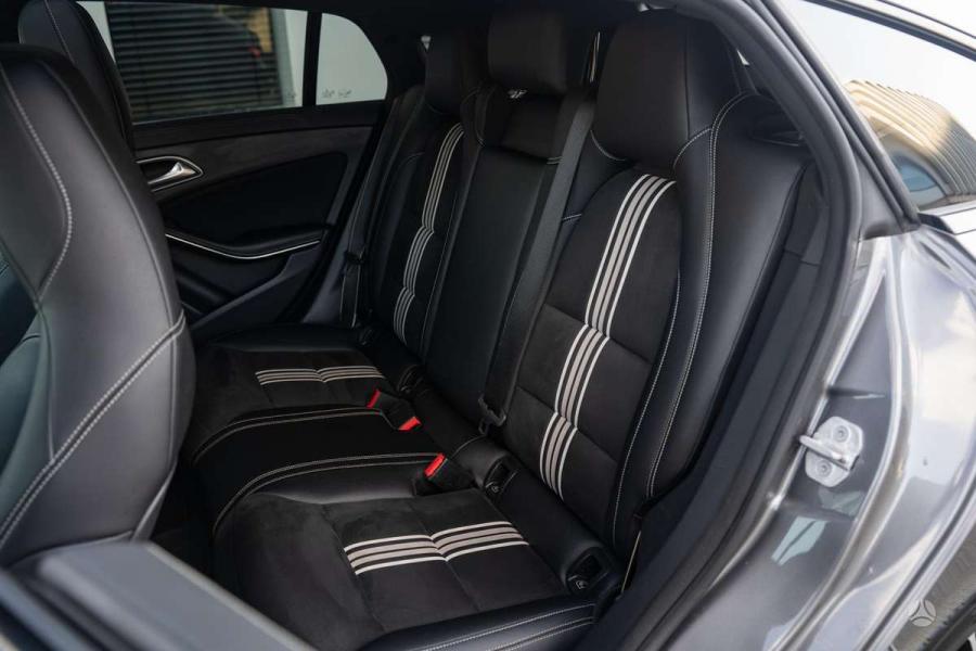 Grey Mercedes-Benz CLA 200 2018 in Vilnius, with an engine capacity of 2.14 L and mileage of 183 thousand km for 13800 €, photo 20 on AUTOMOTO.COM.LV