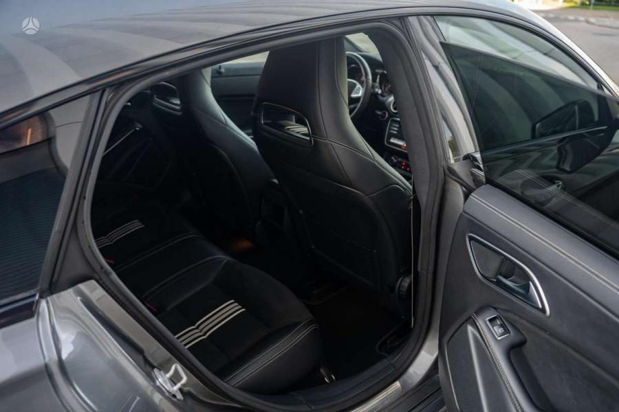 Grey Mercedes-Benz CLA 200 2018 in Vilnius, with an engine capacity of 2.14 L and mileage of 183 thousand km for 13800 €, photo 21 on AUTOMOTO.COM.LV