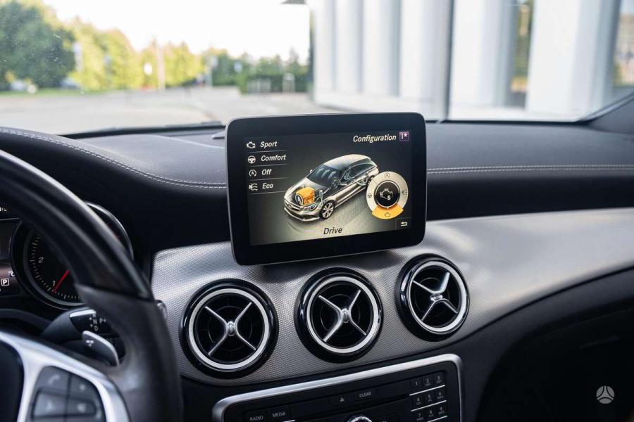 Grey Mercedes-Benz CLA 200 2018 in Vilnius, with an engine capacity of 2.14 L and mileage of 183 thousand km for 13800 €, photo 30 on AUTOMOTO.COM.LV