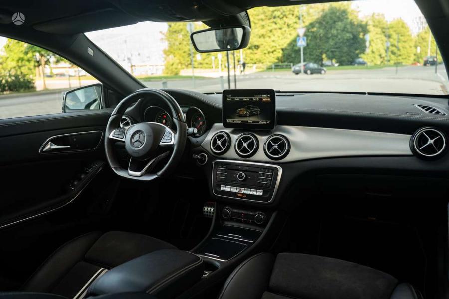 Grey Mercedes-Benz CLA 200 2018 in Vilnius, with an engine capacity of 2.14 L and mileage of 183 thousand km for 13800 €, photo 36 on AUTOMOTO.COM.LV