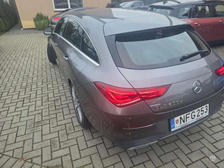 Pelēks Mercedes-Benz CLA 200 2020 Viļņa, ar dzinēja tilpumu 1.95 L un nobraukumu 222 tūkst. km par 17000 €, foto 6 vietnē AUTOMOTO.COM.LV