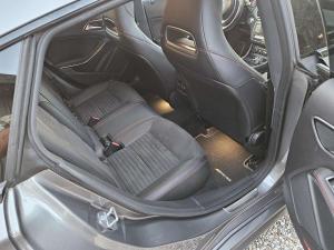 Pelēks Mercedes-Benz CLA 200 2020 Jonava, ar dzinēja tilpumu 2.14 L un nobraukumu 181 tūkst. km par 10500 €, foto 21 vietnē AUTOMOTO.COM.LV