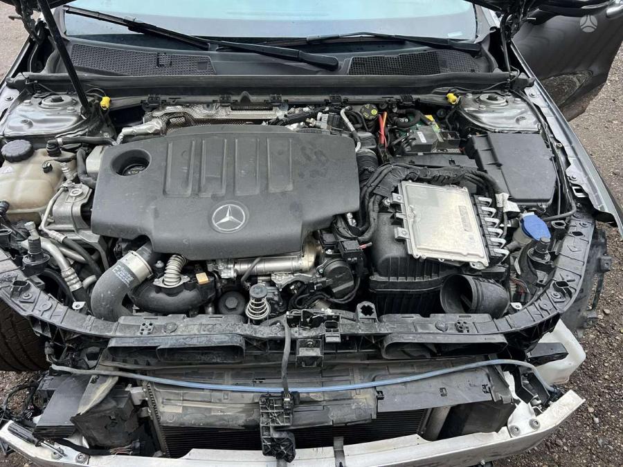 Grey Mercedes-Benz CLA 200 2022 in Kaunas, with an engine capacity of 1.95 L and mileage of 157 thousand km for 12800 €, photo 17 on AUTOMOTO.COM.LV