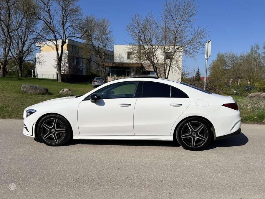 Balts Mercedes-Benz CLA 200 2020 Viļņa, ar dzinēja tilpumu 1.33 L un nobraukumu 107 tūkst. km par 26840 €, foto 3 vietnē AUTOMOTO.COM.LV