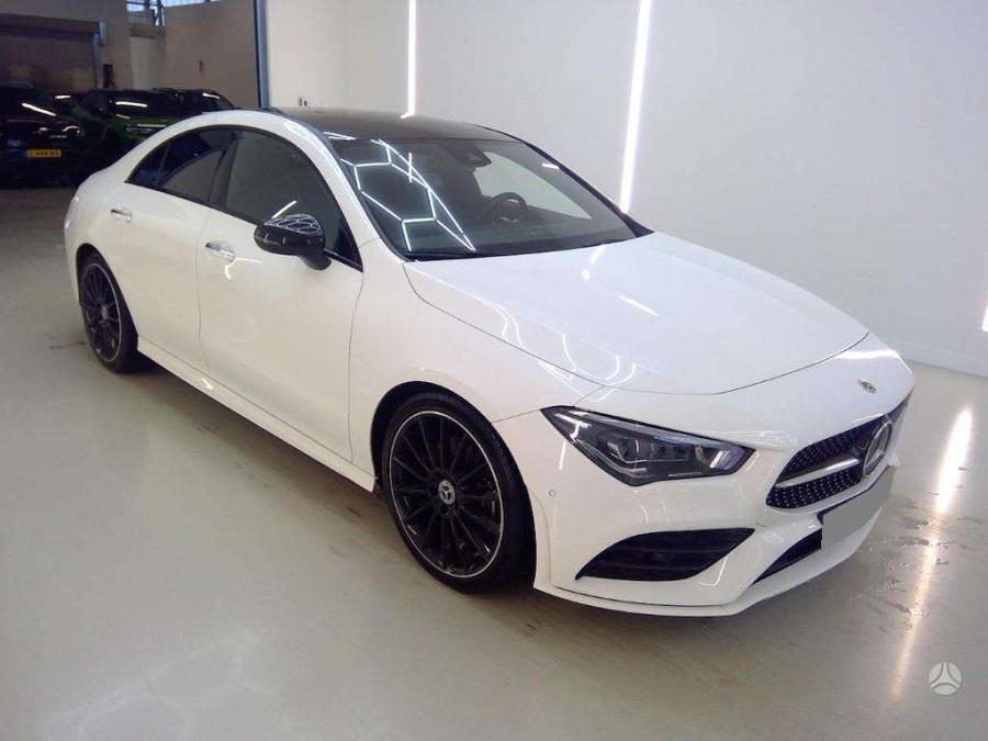 White Mercedes-Benz CLA 200 2021 in Vilnius, with an engine capacity of 1.33 L and mileage of 185 thousand km for 22870 €, photo 5 on AUTOMOTO.COM.LV