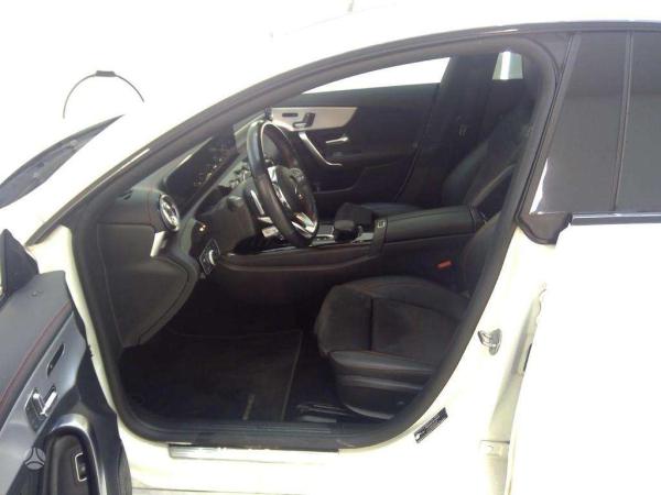 White Mercedes-Benz CLA 200 2021 in Vilnius, with an engine capacity of 1.33 L and mileage of 185 thousand km for 22870 €, photo 7 on AUTOMOTO.COM.LV