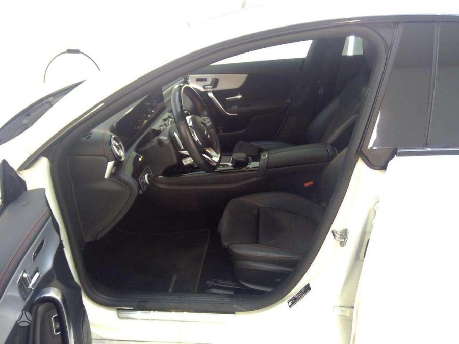 White Mercedes-Benz CLA 200 2021 in Vilnius, with an engine capacity of 1.33 L and mileage of 185 thousand km for 22870 €, photo 8 on AUTOMOTO.COM.LV