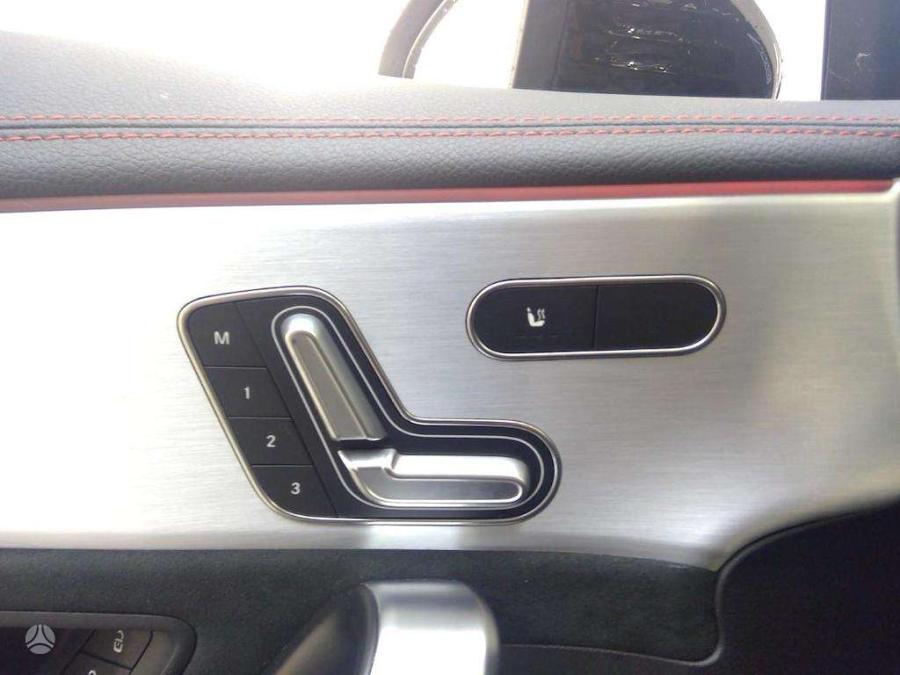 White Mercedes-Benz CLA 200 2021 in Vilnius, with an engine capacity of 1.33 L and mileage of 185 thousand km for 22870 €, photo 16 on AUTOMOTO.COM.LV