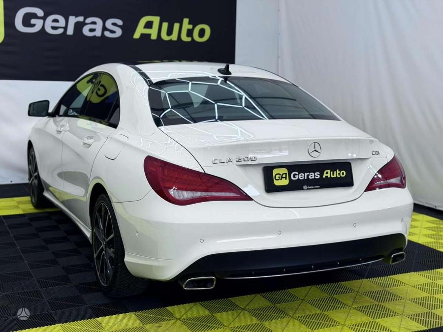 Balts Mercedes-Benz CLA 200 2015 Viļņa, ar dzinēja tilpumu 2.14 L un nobraukumu 81 tūkst. km par 12100 €, foto 7 vietnē AUTOMOTO.COM.LV