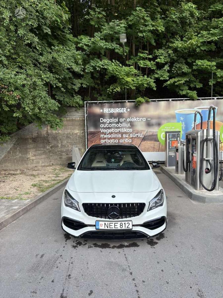 White Mercedes-Benz CLA 200 2016 in Klaipeda, with an engine capacity of 2.14 L and mileage of 331 thousand km for 11000 €, photo 21 on AUTOMOTO.COM.LV