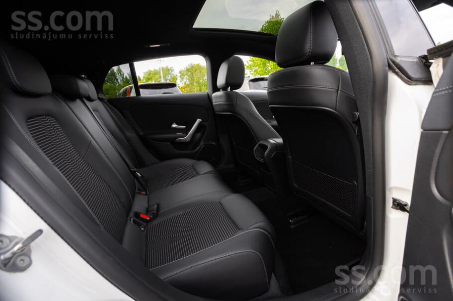 White Mercedes-Benz CLA 200 2020 in Jelgava, with an engine capacity of 2.00 L and mileage of 179 thousand km for 19800 €, photo 11 on AUTOMOTO.COM.LV