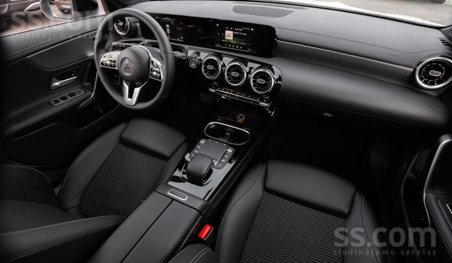 White Mercedes-Benz CLA 200 2020 in Jelgava, with an engine capacity of 2.00 L and mileage of 179 thousand km for 19800 €, photo 12 on AUTOMOTO.COM.LV