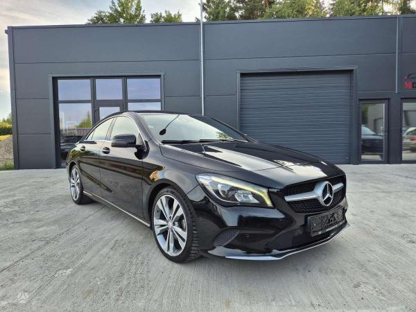 Melns Mercedes-Benz CLA 220 2017 Utena, ar dzinēja tilpumu 2.14 L un nobraukumu 226 tūkst. km par 14990 €, foto 8 vietnē AUTOMOTO.COM.LV