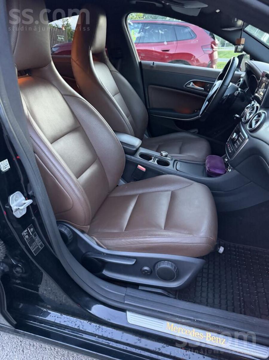 Black Mercedes-Benz CLA 220 2013 in Riga, with an engine capacity of 2.20 L and mileage of 281 thousand km for 11000 €, photo 9 on AUTOMOTO.COM.LV