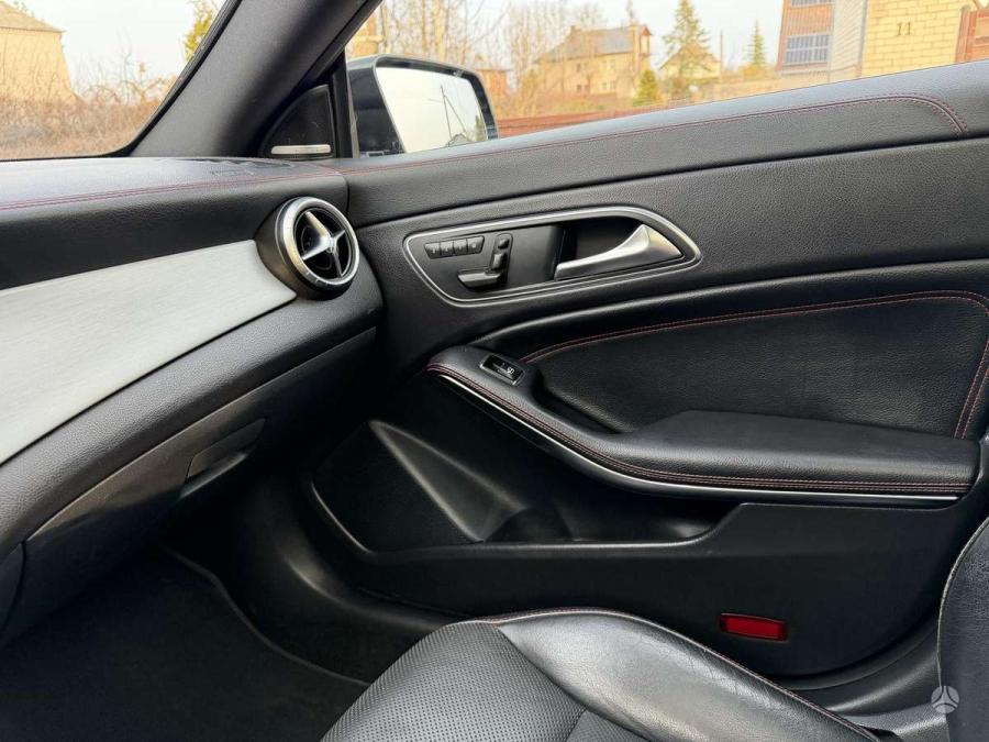 Black Mercedes-Benz CLA 220 2013 in Kaunas, with an engine capacity of 2.14 L and mileage of 206 thousand km for 12500 €, photo 12 on AUTOMOTO.COM.LV