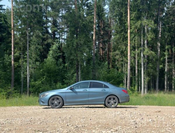 Zils Mercedes-Benz CLA 220 2013 Rīga, ar dzinēja tilpumu 2.20 L un nobraukumu 241 tūkst. km par 10111 €, foto 3 vietnē AUTOMOTO.COM.LV