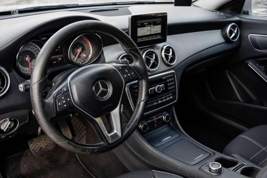 Grey Mercedes-Benz CLA 220 2013 in Elektrenai, with an engine capacity of 2.14 L and mileage of 198 thousand km for 10750 €, photo 11 on AUTOMOTO.COM.LV