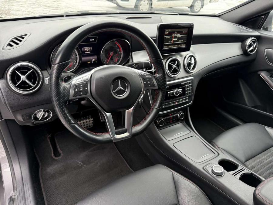 Pelēks Mercedes-Benz CLA 220 2014 Kauņa, ar dzinēja tilpumu 2.14 L un nobraukumu 255 tūkst. km par 12690 €, foto 10 vietnē AUTOMOTO.COM.LV