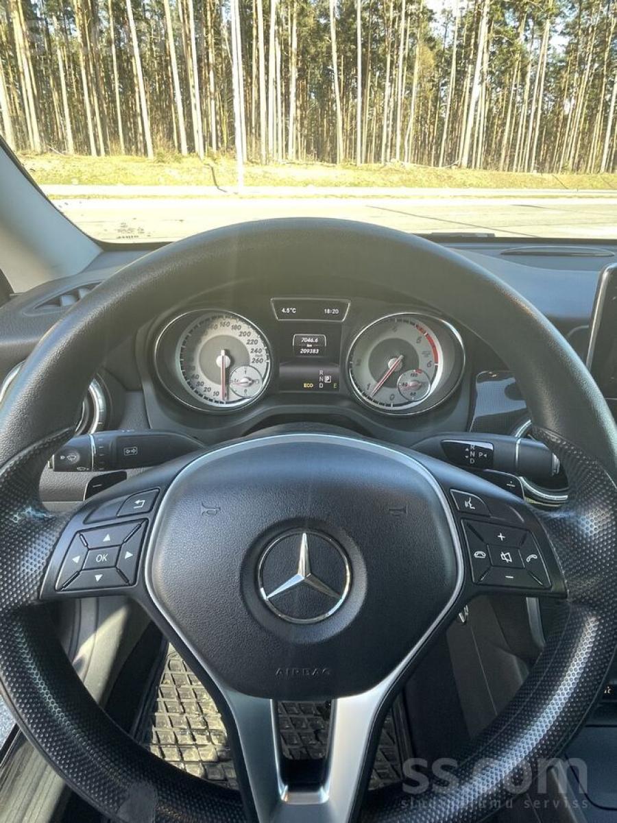 Pelēks Mercedes-Benz CLA 220 2013 Rīga, ar dzinēja tilpumu 2.20 L un nobraukumu 209 tūkst. km par 13350 €, foto 8 vietnē AUTOMOTO.COM.LV